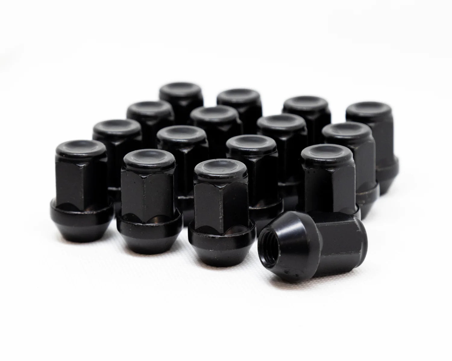 fifteen52 M12x1.5x34 Closed Lug Nuts